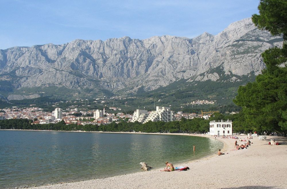 Relax & Unwind At These 34 Beaches In The Balkans | Chasing the Donkey