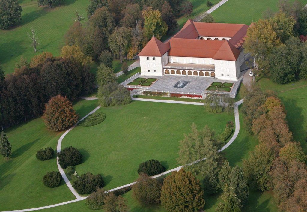 How To Spend 3 Days In Slovenia Itinerary | Chasing the Donkey