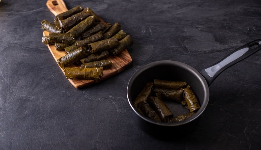 Balkan Recipes: Japrak Recipe (Stuffed Vine Leaves)