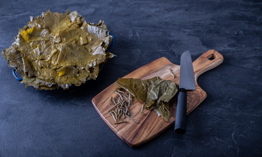 Balkan Recipes: Japrak Recipe (Stuffed Vine Leaves)