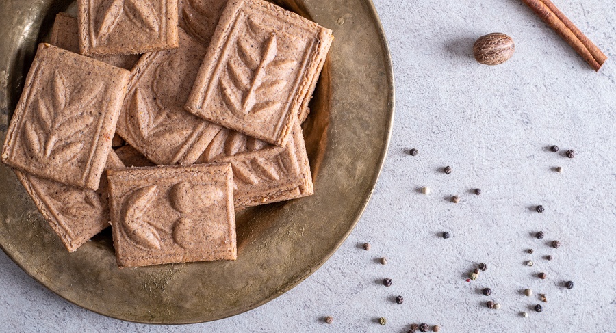 How To Make Croatian Paprenjaci (Black Pepper Cookies)