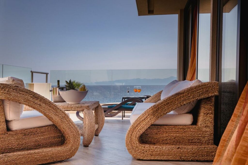 Best Beach Resorts In Greece Guide | Chasing the Donkey