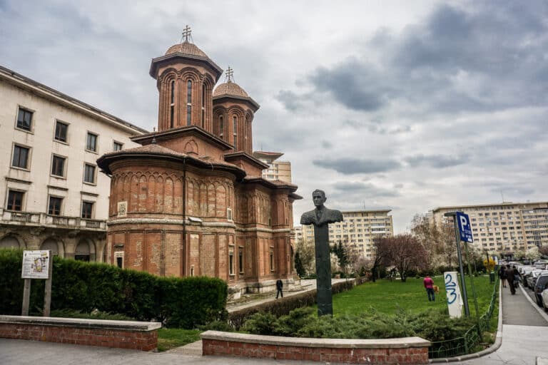 How To Enjoy Bucharest In Winter | Chasing the Donkey