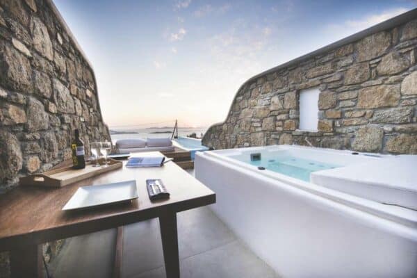 10 Cave Hotels In Greece You Have To See | Chasing the Donkey