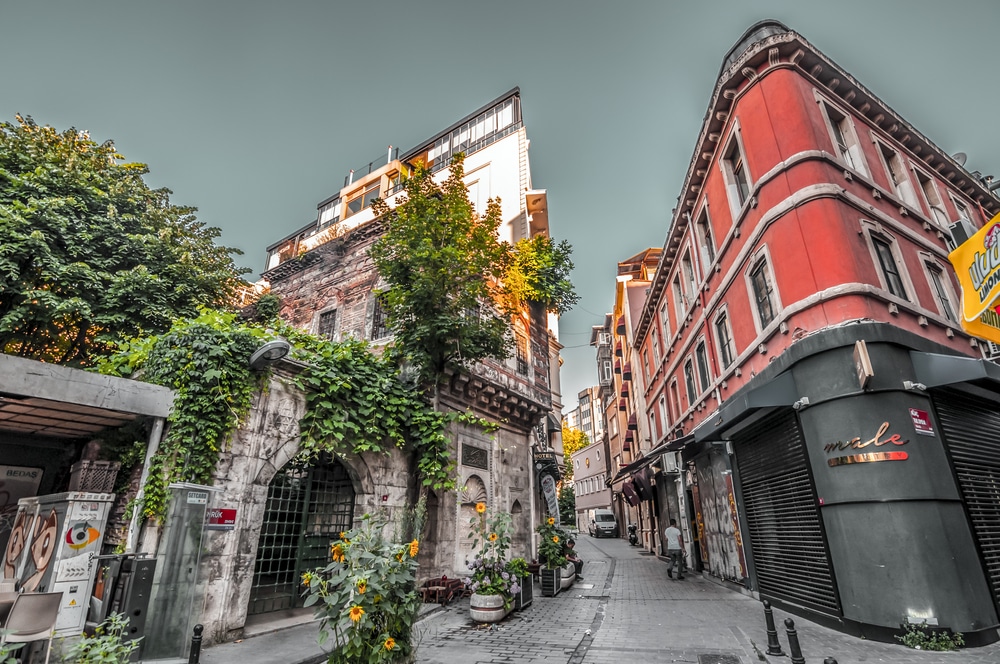 Your Guide To Beyoglu, Istanbul | Chasing the Donkey