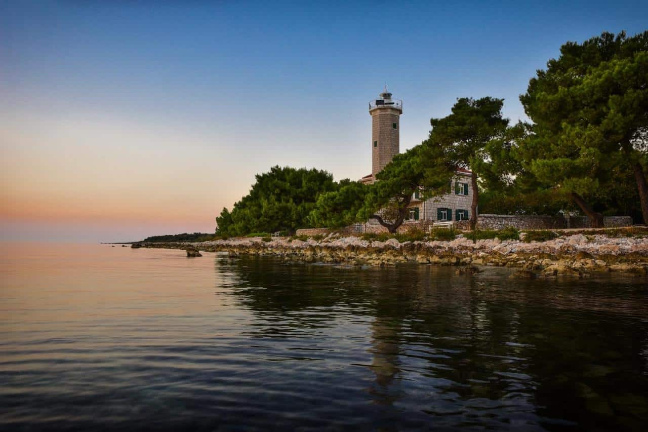 5 Croatian Islands You Can Reach By A Bridge | Chasing the Donkey