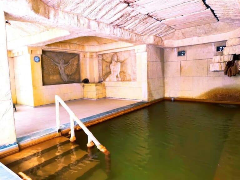 Best Thermal Hotels In Pamukkale, Türkiye | Chasing the Donkey